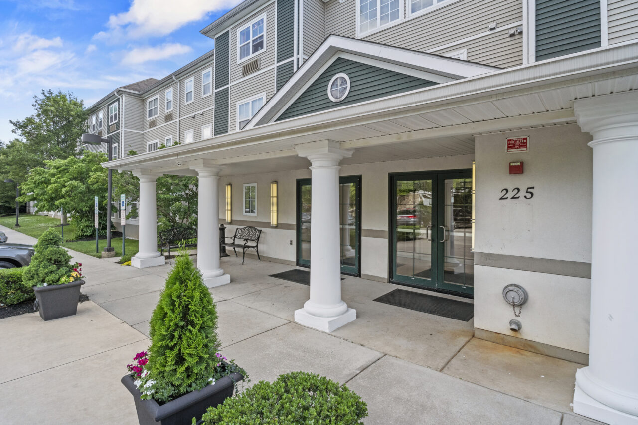 Greenfield Commons Apartments